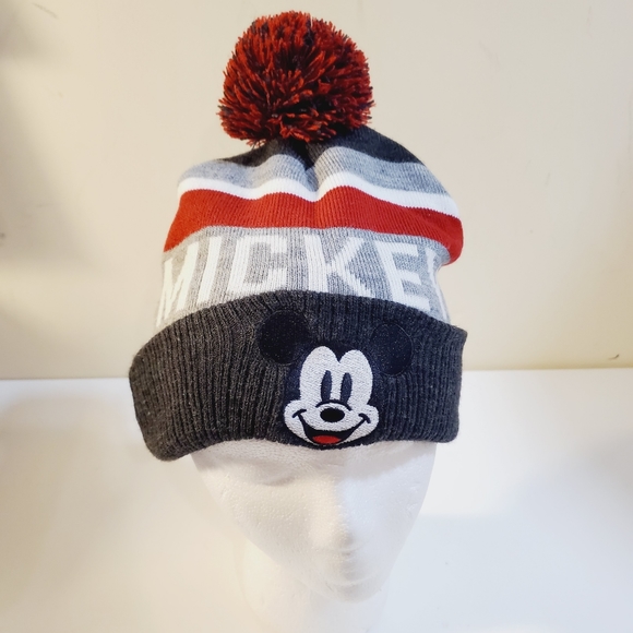 Disney | Accessories | Disney Mickey Mouse Logo Winter Hat Beanie Os ...